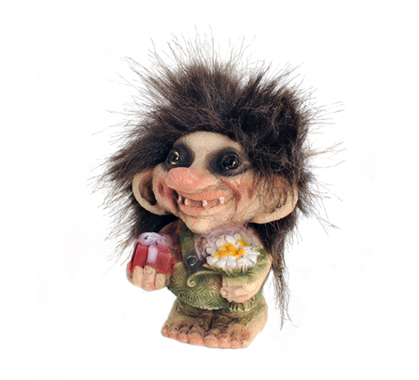 Trollgutt med blomst og gave - Brødrene Flaarønning